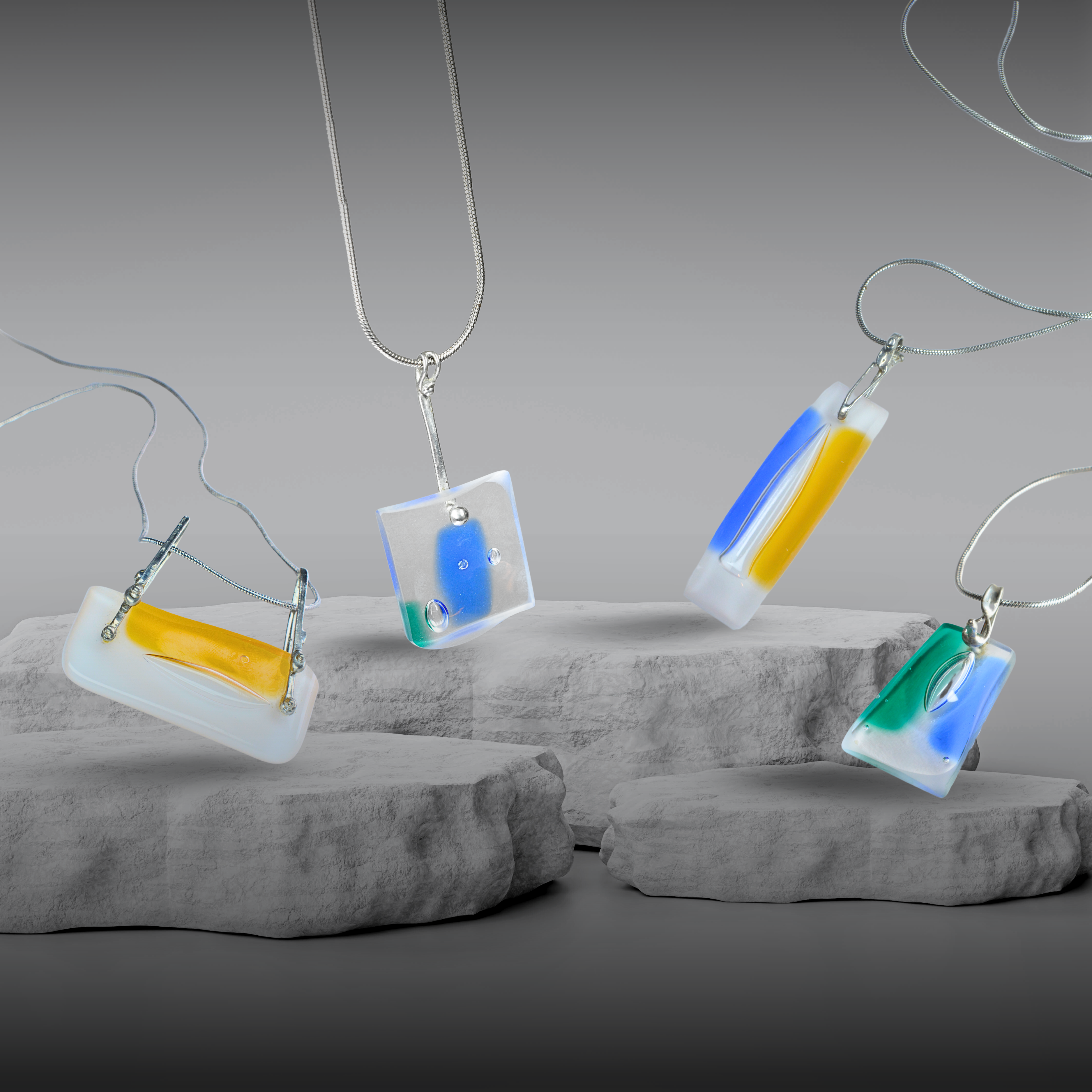 Invisible elements – Palamp Glass